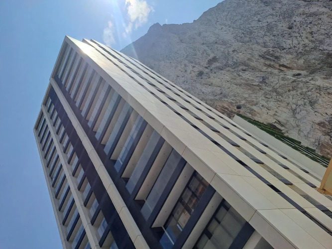 Beautiful Studio In Gibraltar - E1 Suites & Spa - La Línea de la Concepción