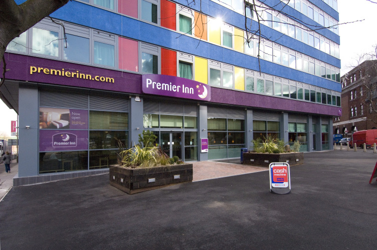 Premier Inn Leicester City Centre - Train Station - Leicester