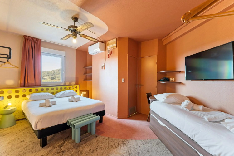 Greet Hotel Pont Du Gard Route D'avignon - Gard