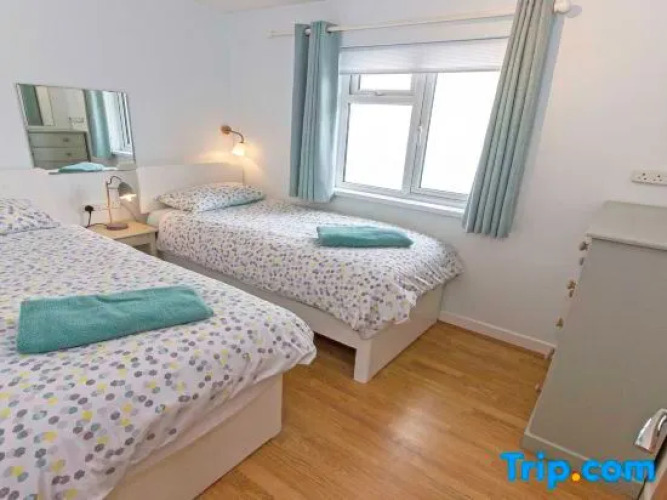 Swallows Beach Chalet |Sleeps 6 Walk To The Beach - Braunton