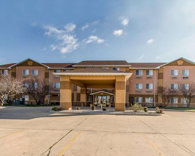 Quality Inn & Suites - Mount Pleasant, IA