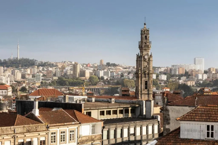 Wine & Books Porto Hotel - Small Luxury Hotels Of The World - São Bento