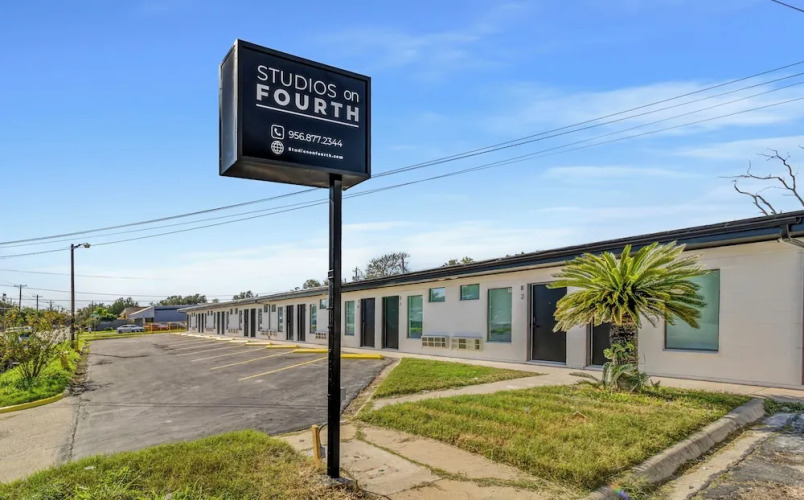 Studios On Fourth - Edinburg, TX