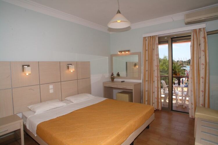 Athos Hotel - Lefkada