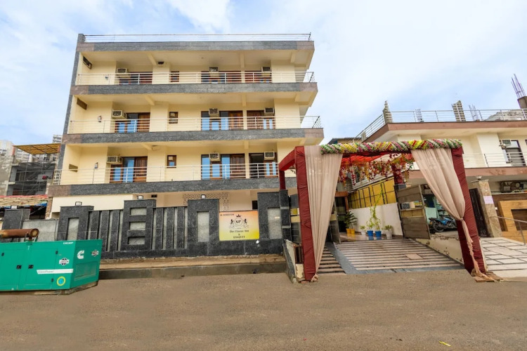 Hotel The Classic Inn Noida Sec 70 - Ghaziabad