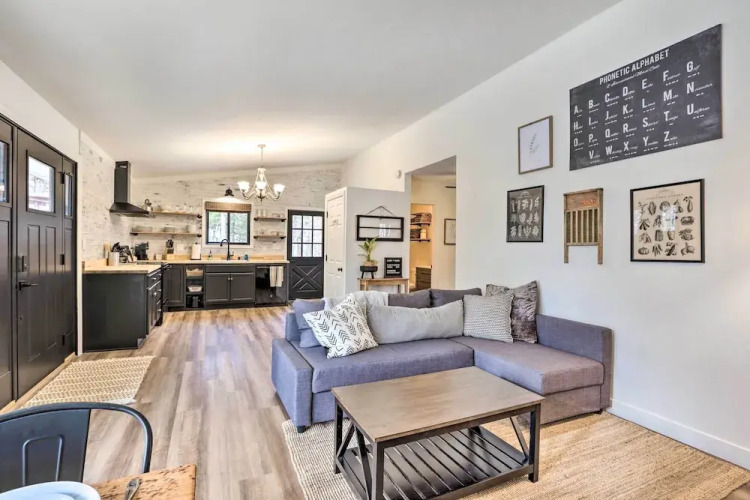 Cottage W/ Grill & Fire Pit In Osage Beach! - Missouri