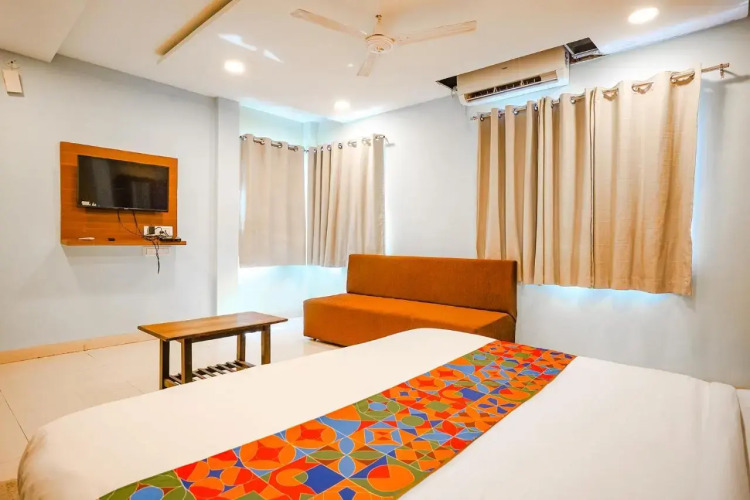 Fabhotel Uday Vilas - Vijay Nagar