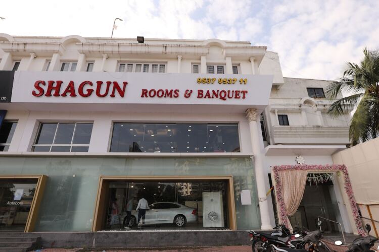 Hotel Shagun Rooms & Banquet Surat - Surat