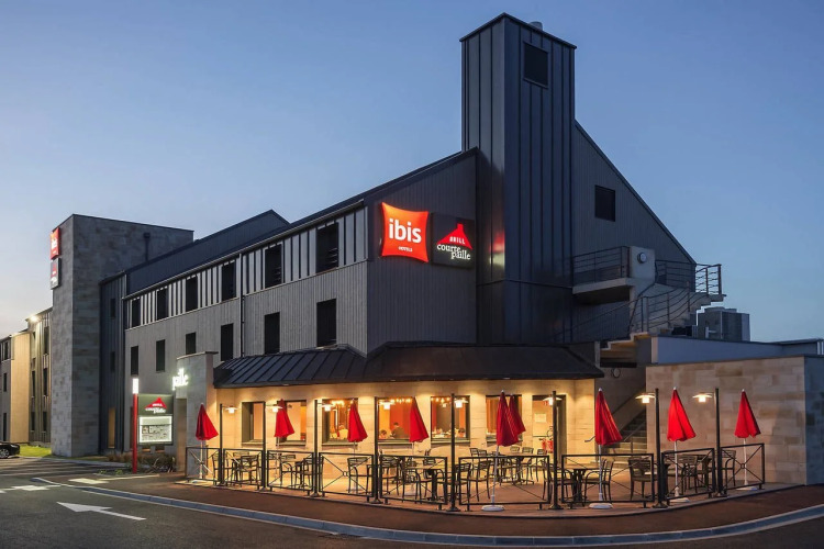 Ibis Pontorson Baie Du Mont-saint-michel - Beauvoir