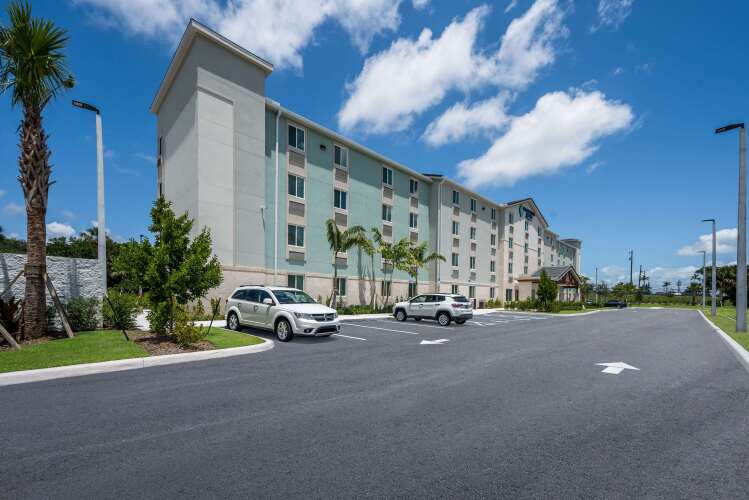 Woodspring Suites West Palm Beach - West Palm Beach, FL