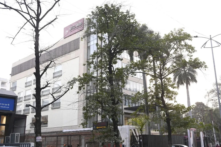 Hotel Rama Continental - Prayagraj