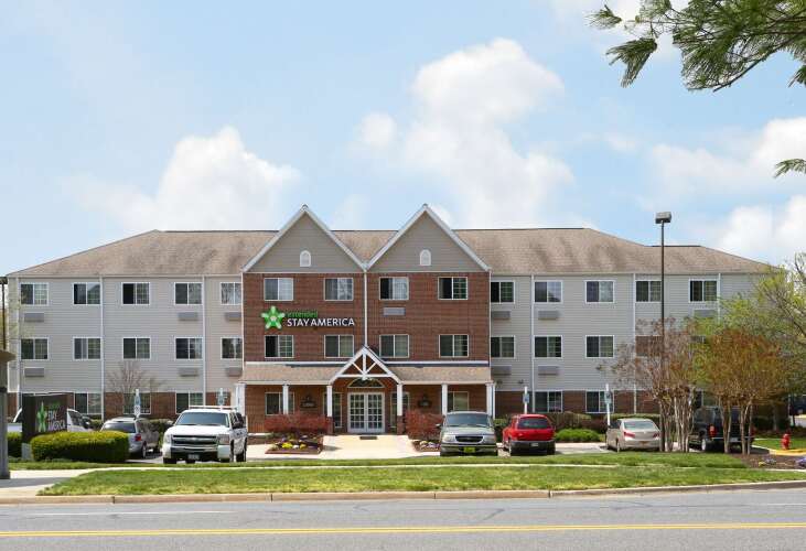Admiral Suites - Arnold, MD
