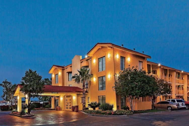 Flex Studios Culebra - Helotes, TX