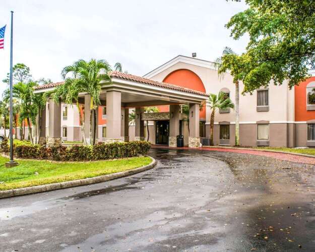 Quality Suites Fort Myers - I-75 - Fort Myers, FL