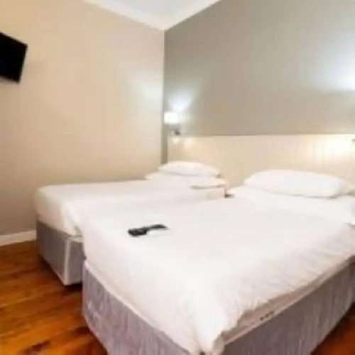 Queen's Residences By Bon Hotels - Oudtshoorn