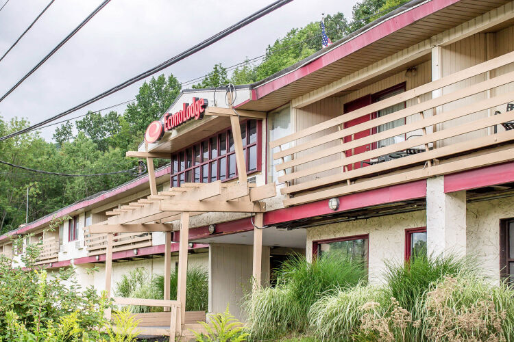 Econo Lodge Summit - Scranton - Scranton, PA