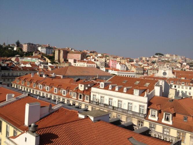 Bons Dias - Alfama