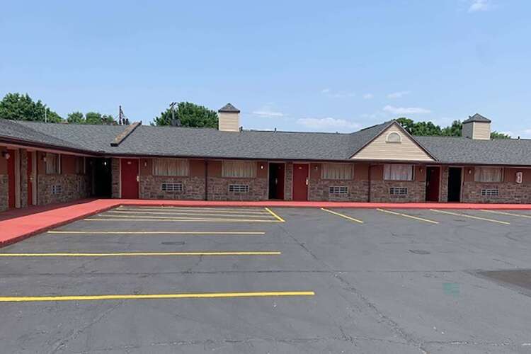 Super 8 By Wyndham Youngstown/girard - Youngstown, OH