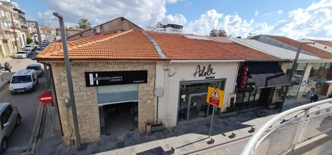 Bee Hostel Paphos - 