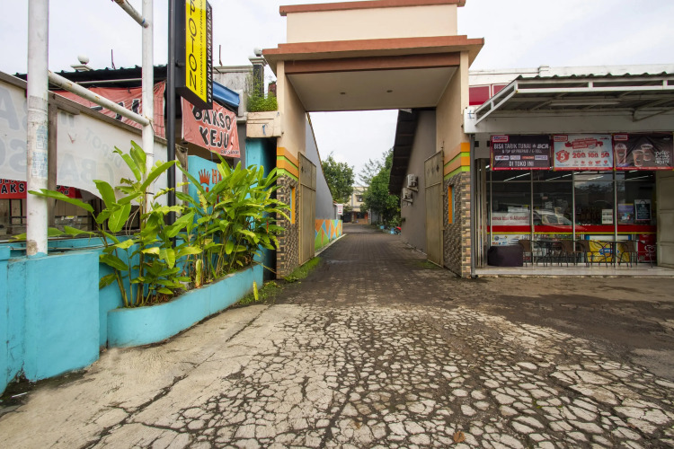 Spot On 2559 Hotel Handayani Syariah - Sumedang