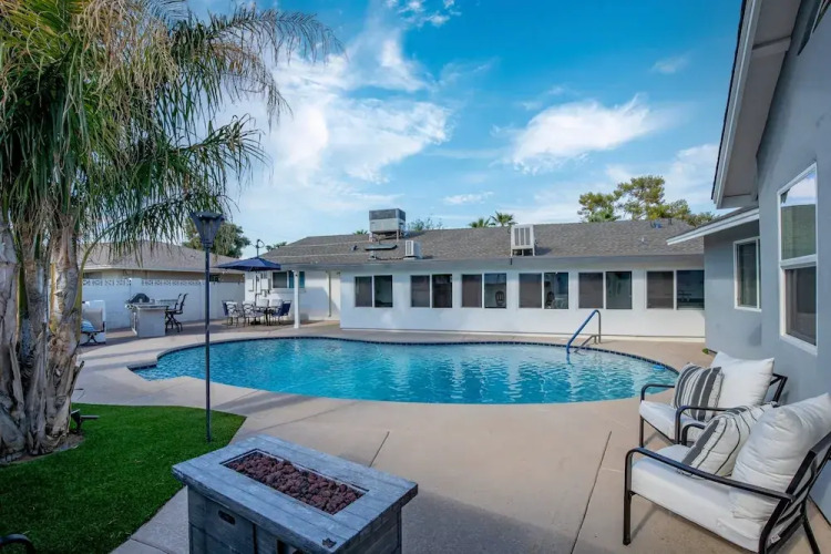 Desert Oasis Retreat Pool Spa Casita - Tempe, AZ