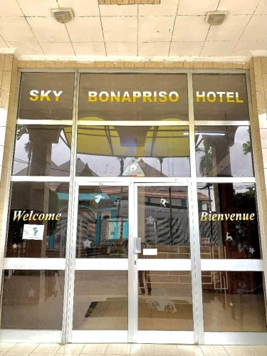 Sky Hotel Bonapriso - Douala