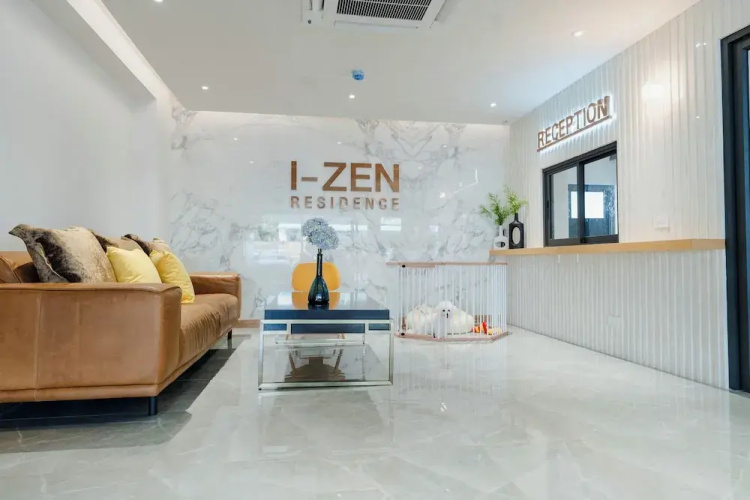 I-zen Residence Central Eastville - Bangkok