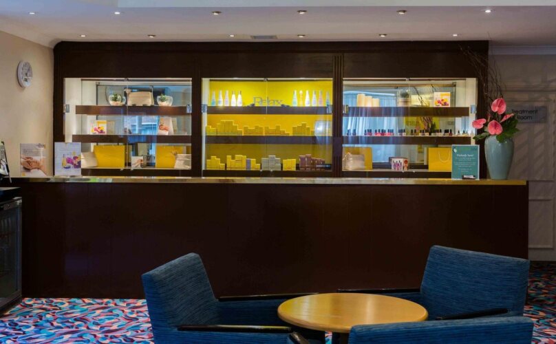 Surya Hogs Back Hotel And Spa - West Sussex