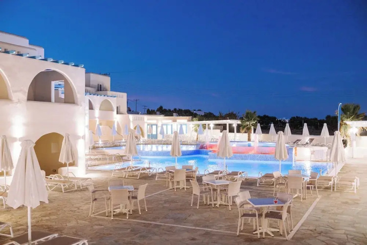 Hotiday Room Collection - Naxos - Naxos