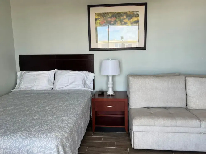 Ocean View Studio Daytona Zzz 4 - Daytona Beach Shores, FL