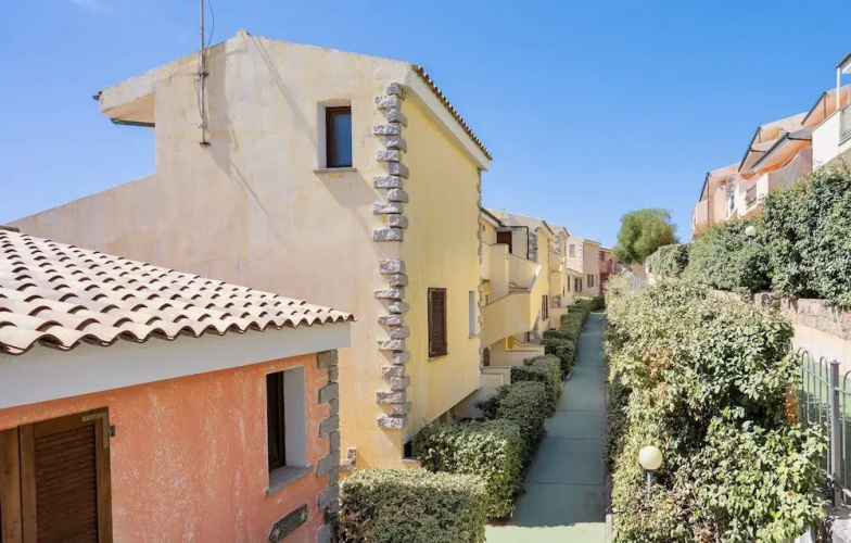 Residence With Swimming- Pool In Badesi - Badesi