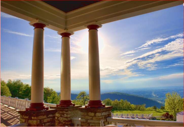 The Historic Summit Inn - Ohiopyle, PA