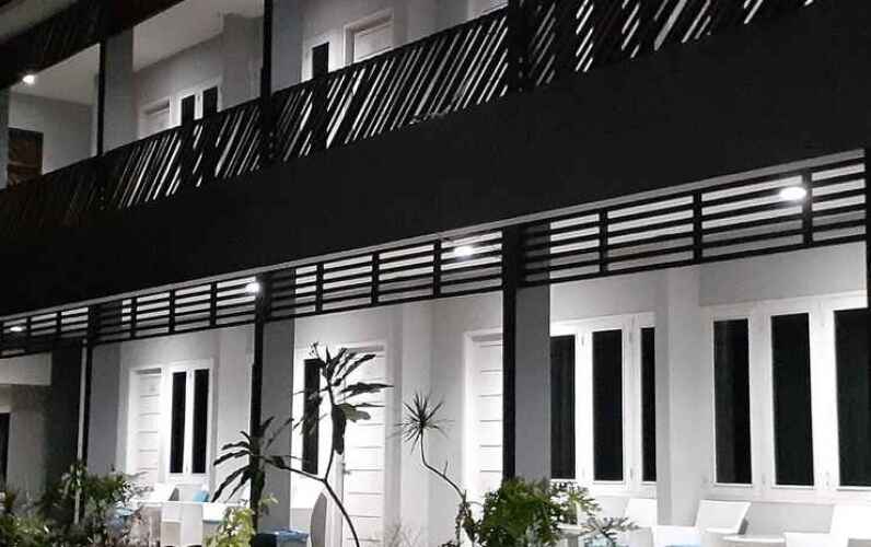 Cavery Beach Hotel - Padang