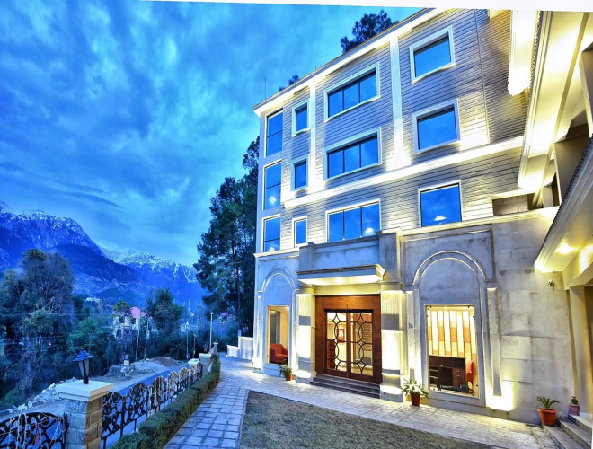 Justa Palampur Resort & Convention Centre - Palampur