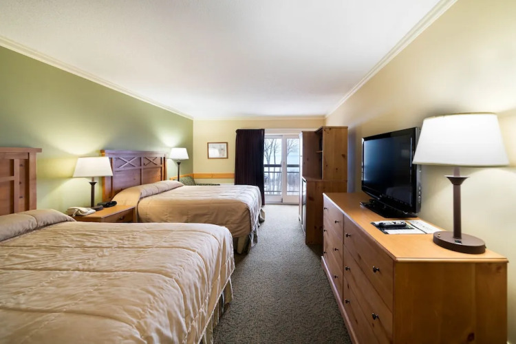 Leelanau Sands Casino & Lodge - Lake Leelanau, MI