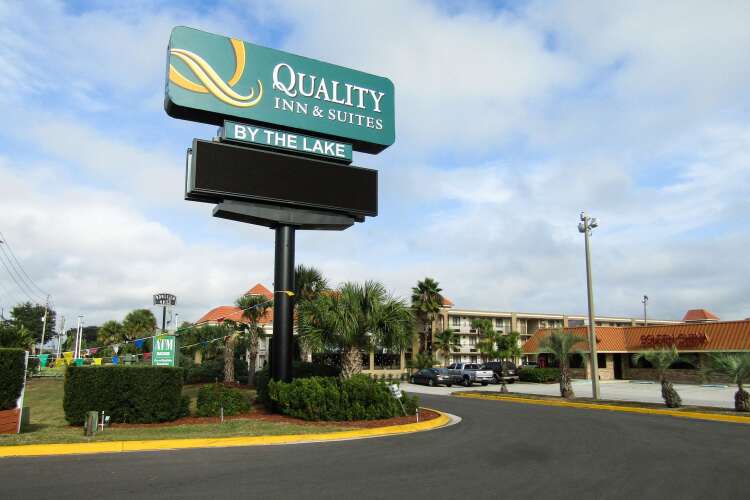 Quality Inn & Suites Kissimmee By The Lake - Four Corners, FL
