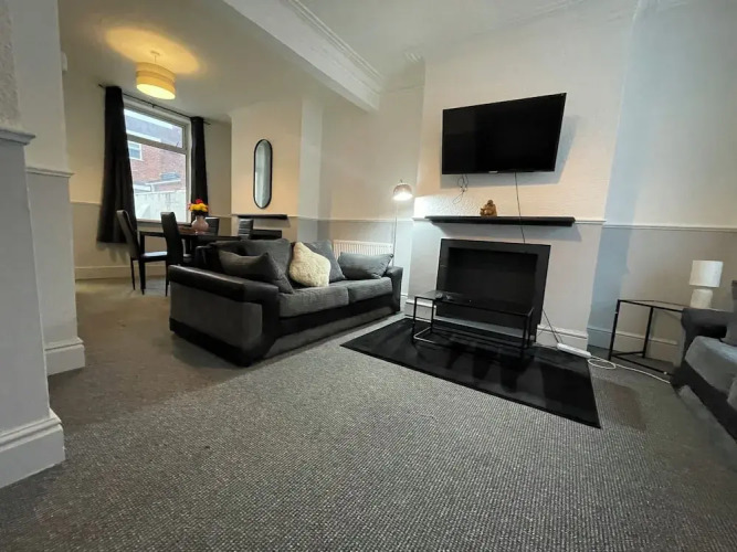 Cozy 2 Bedroom Property With All Amenities - Kingston upon Hull