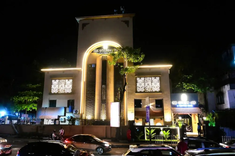 Hotel Golden Arc - Pune
