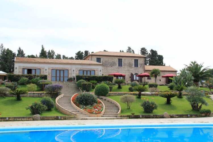Hotel Villaggio Club Dolomiti Sul Mare - Calabria