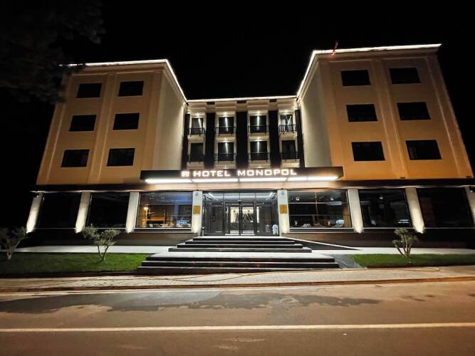 Hotel Monopol - Peshkopi
