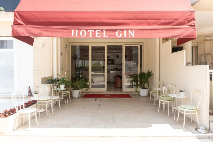 Hotel Gin - Rímini