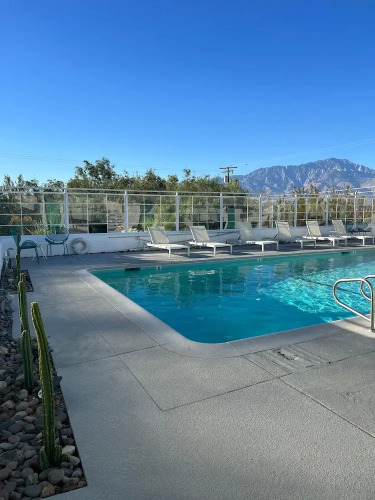 Hotel (Closed) - Desert Hot Springs, CA