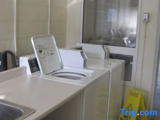 Stars Inn Motel - Formerly Known As Park Avenue Inn - Fort Saskatchewan