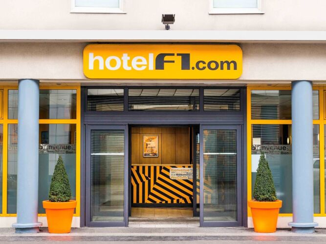 Hotelf1 Paris Porte De Montreuil - Bagnolet