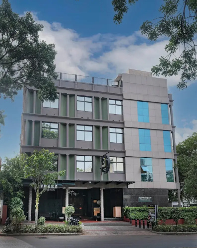 Cross Roads Inn - Bangalore