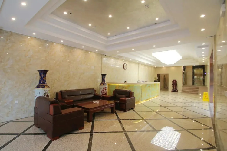 Qingzhu Xinrenren Hotel (Shanghai Pengpu Xincun Subway Station) - Shanghai