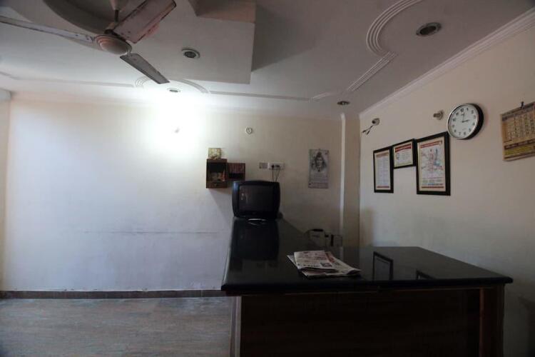 Hotel R K Palace - Agra