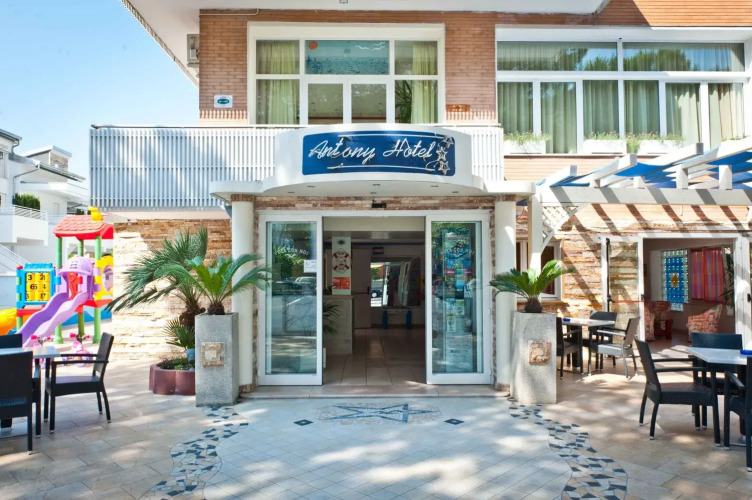 Hotel Antony - Pinarella Di Cervia - Cervia