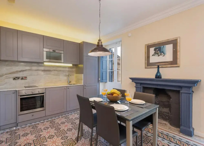 Boutique Style 1br Apartment- Square Sea View - La Valeta