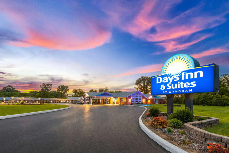 Days Inn By Wyndham Wauseon - Ohio